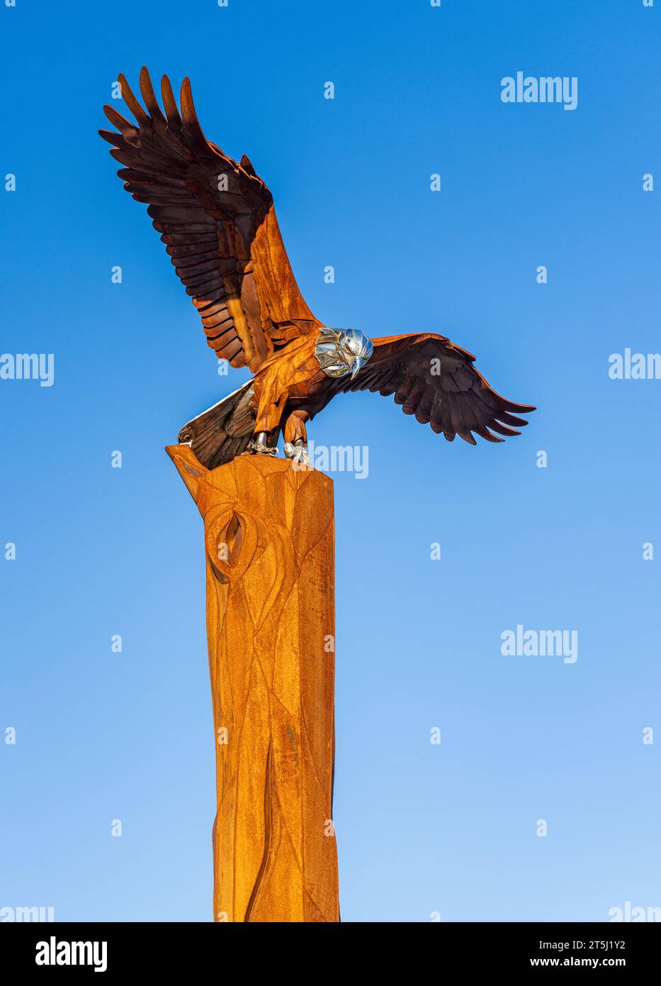 La Crosse, WI - 16 October 2023: Elmer Petersen's Eagle Landmark ...