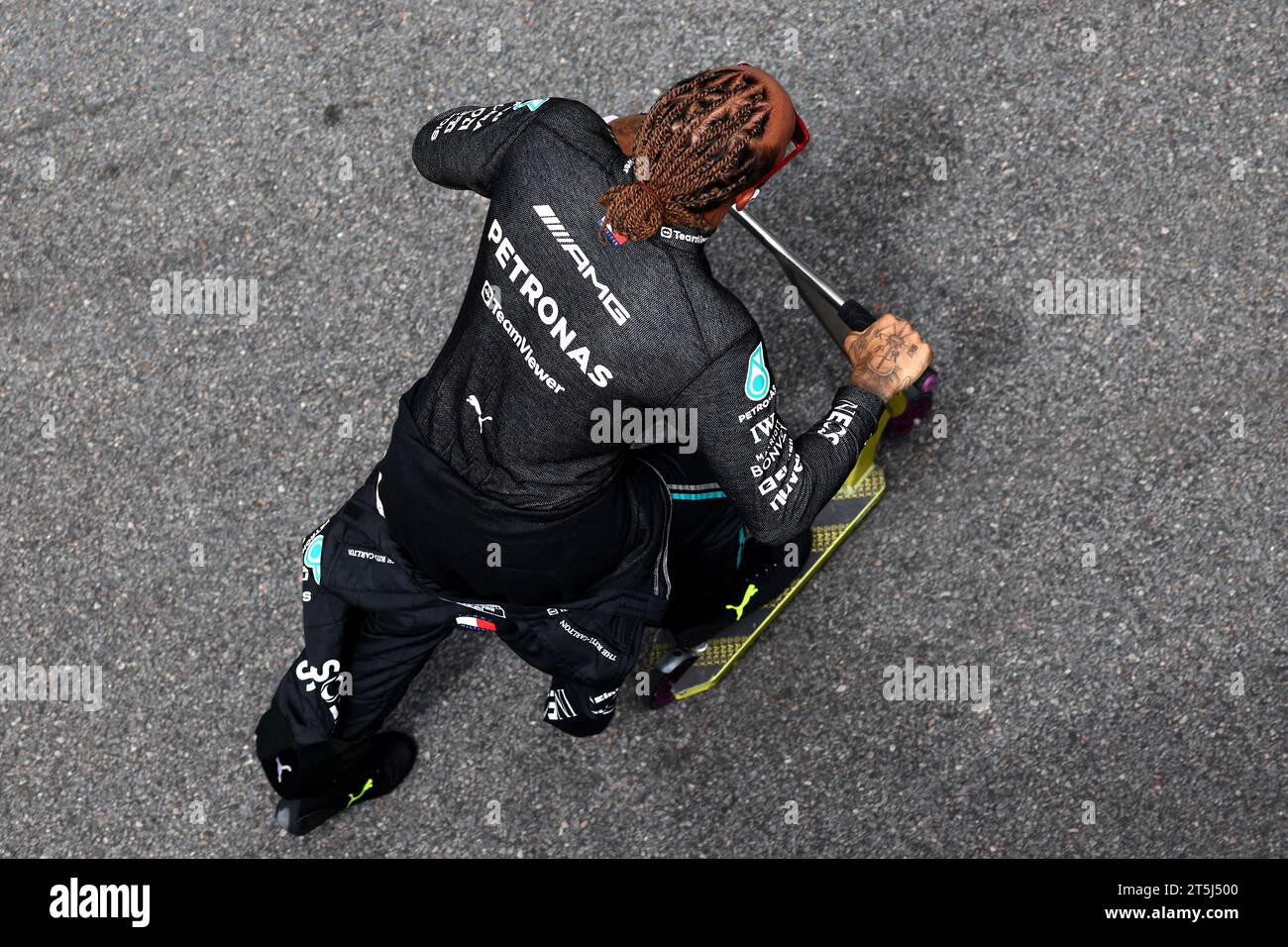 Sao Paulo, Brazil. 05th Nov, 2023. Lewis Hamilton (GBR) Mercedes AMG F1 ...