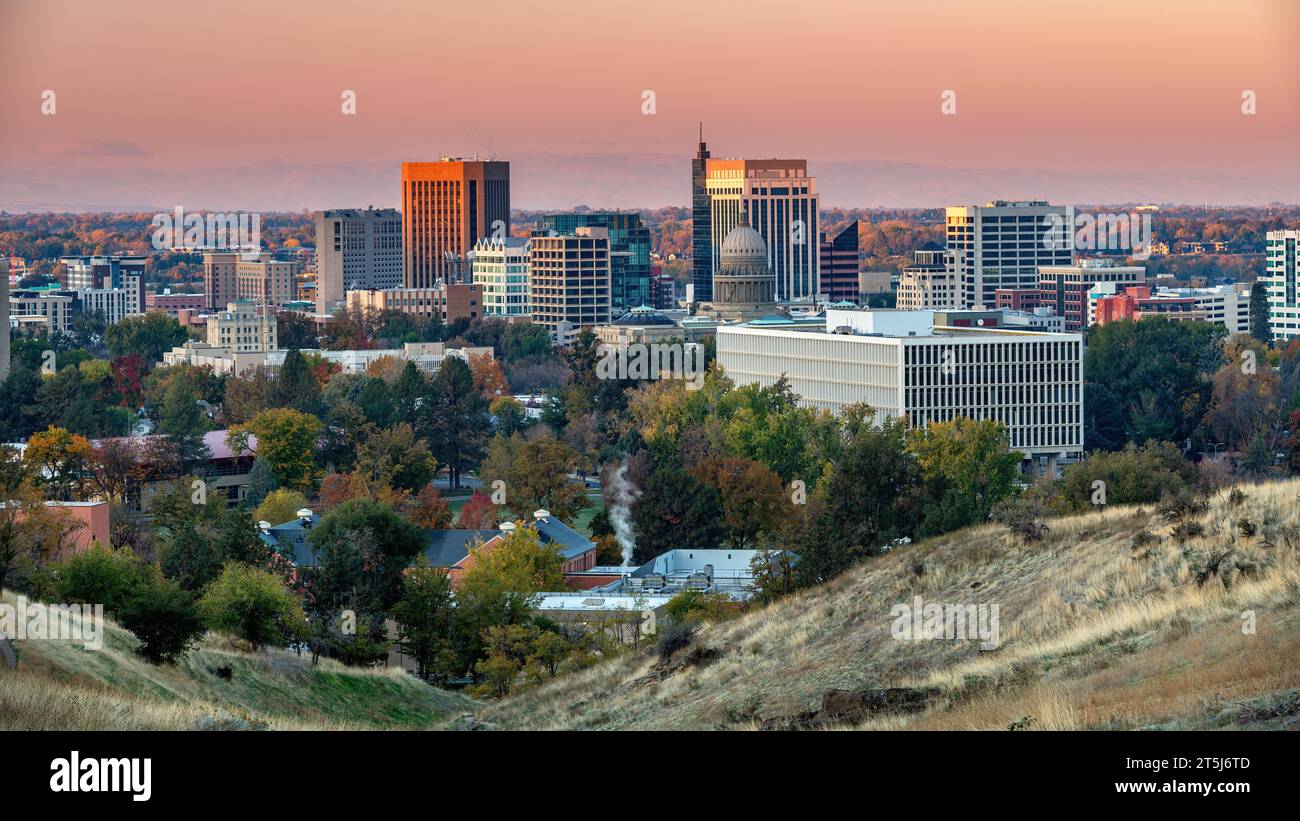 City of Boise skyline at sunrise with fall trees Stock Photo - Alamy