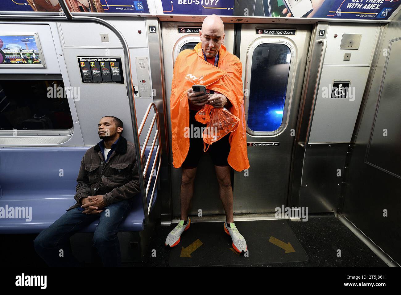 New York, USA. 05th Nov, 2023. Robert Gunther, from Queens, wears an ...