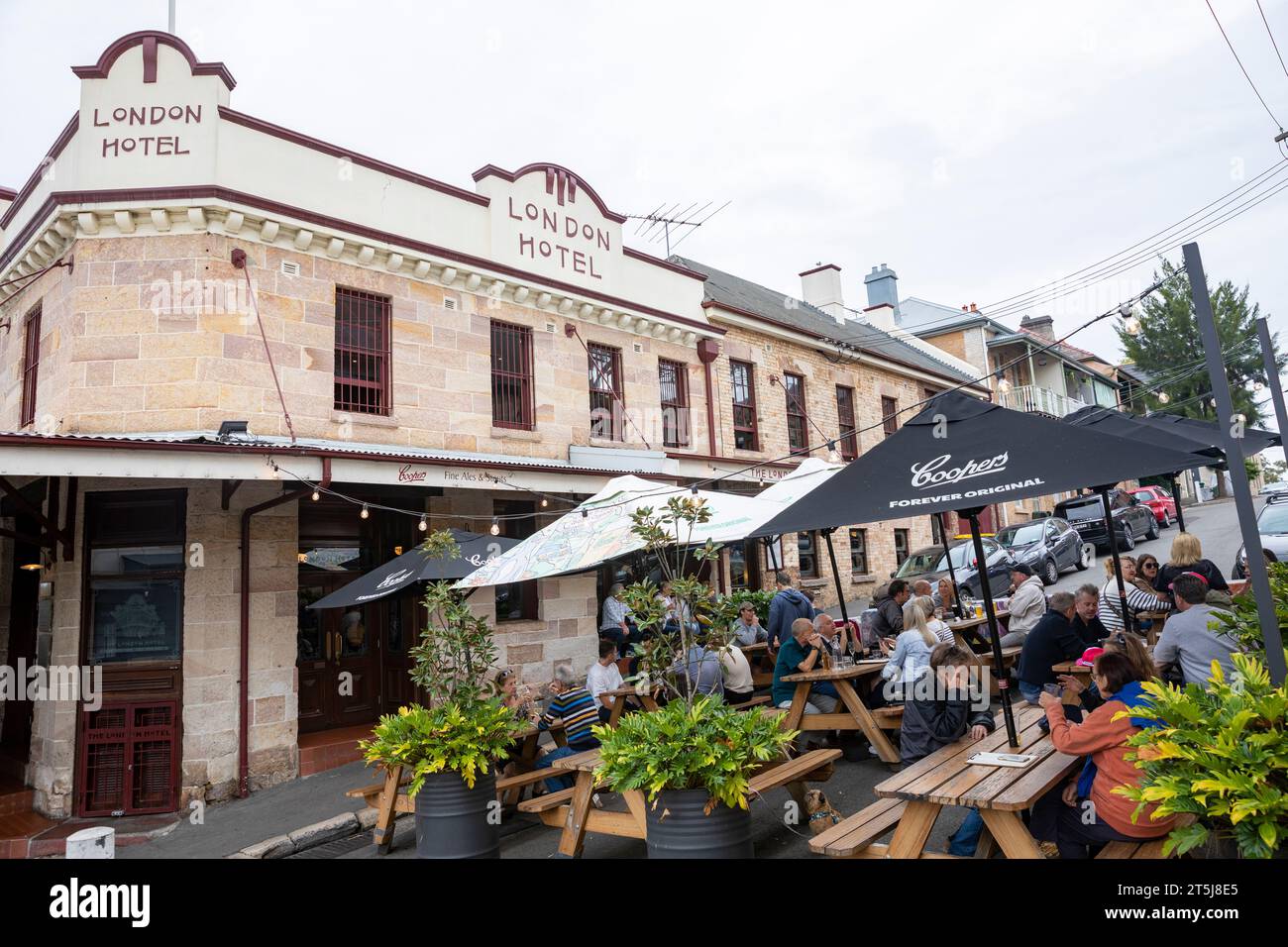 Balmain pub hi-res stock photography and images - Alamy