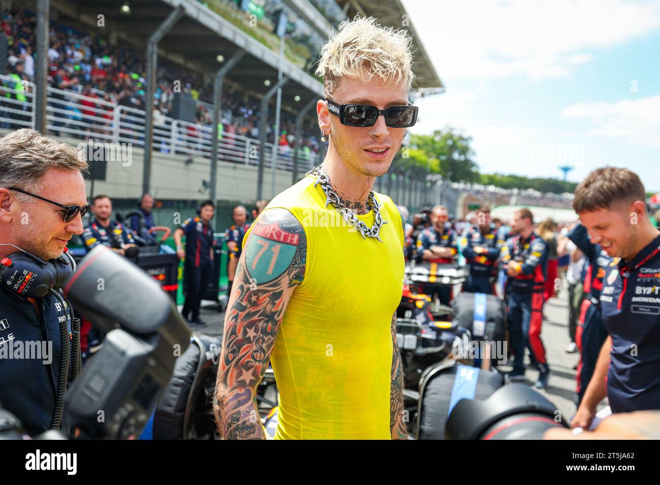 Machine gun kelly hi-res stock photography and images - Alamy