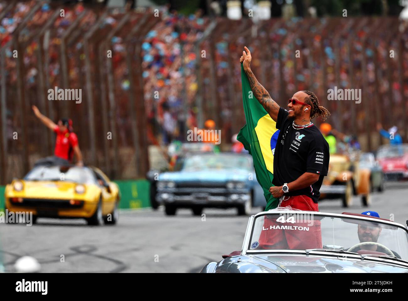 Sao Paulo, Brazil. 05th Nov, 2023. Lewis Hamilton (GBR) Mercedes AMG F1 ...