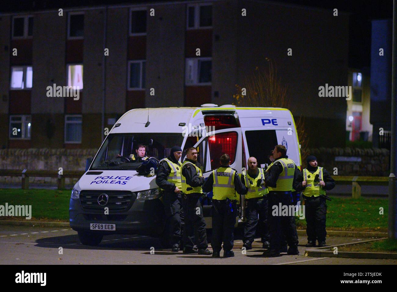 Edinburgh Scotland, UK 05 November 2023. Police in the vicinity of ...