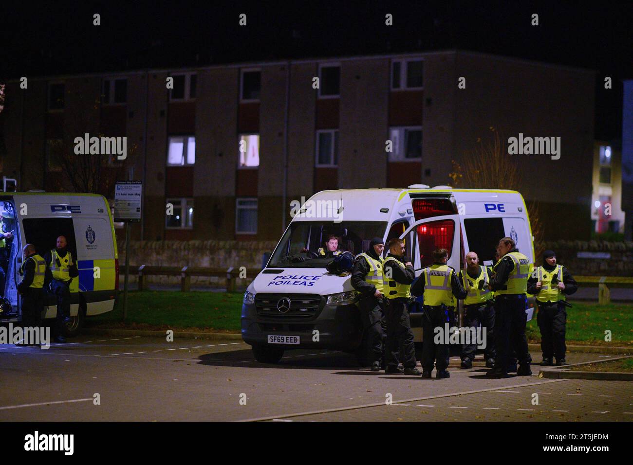Edinburgh Scotland, UK 05 November 2023. Police in the vicinity of ...