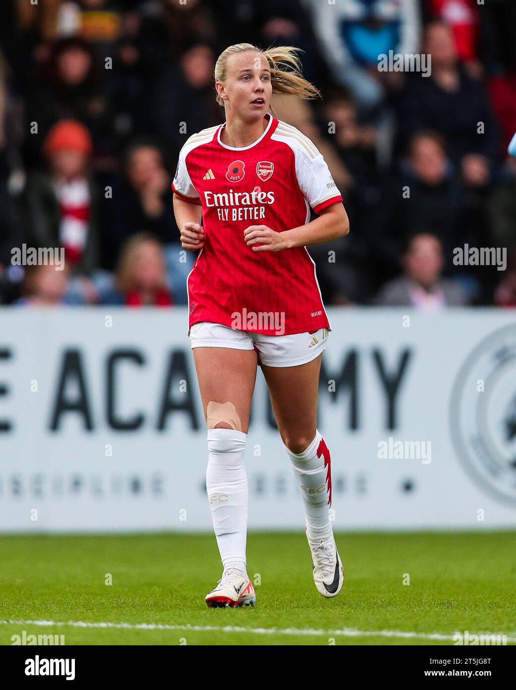 Borehamwood, UK. 05th Nov, 2023. Arsenal's Beth Mead in action during ...