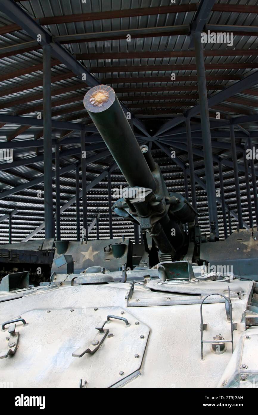 tanks gun turret, closeup of photo Stock Photo - Alamy