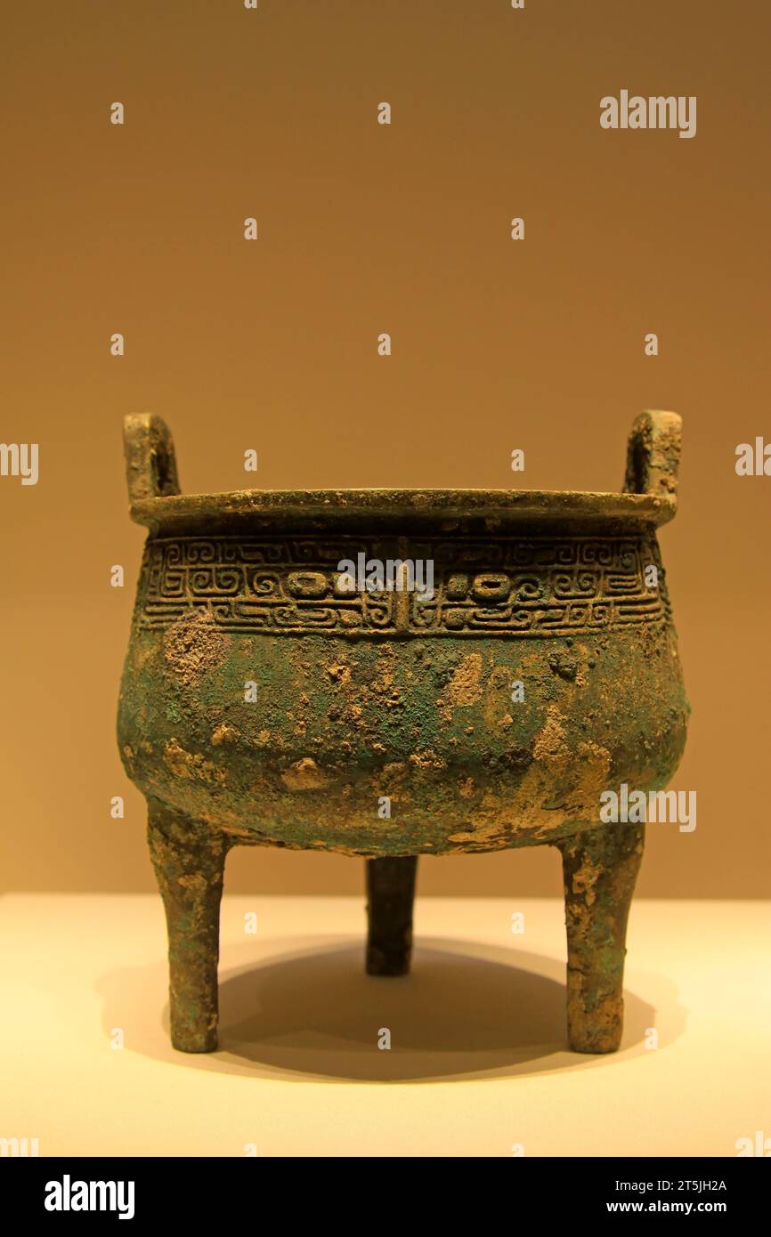 CHINA - ANCIENT: Ancient Chinese bronze ware, collection in the China ...