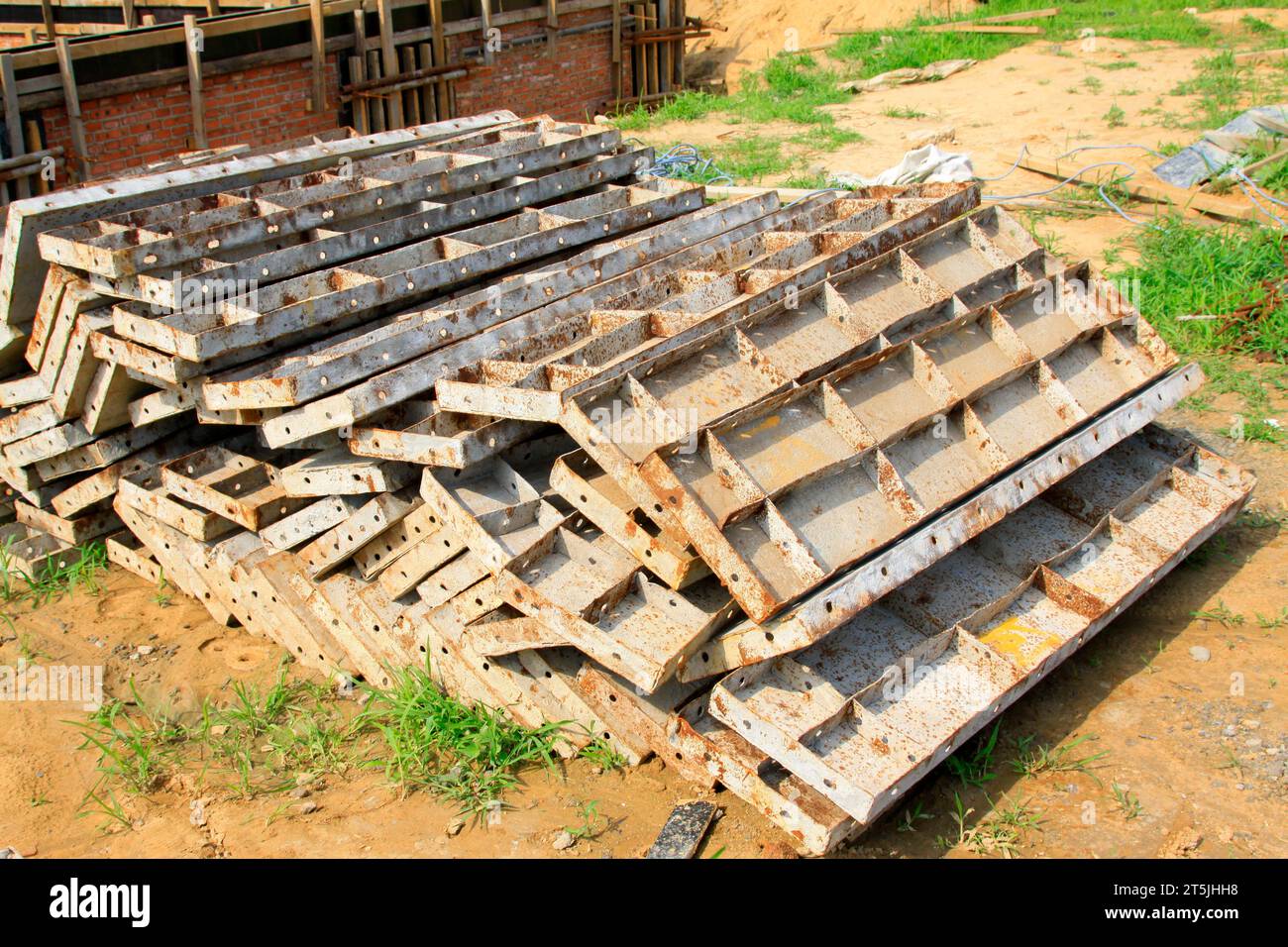 steel concrete shuttering in a construction site Stock Photo - Alamy