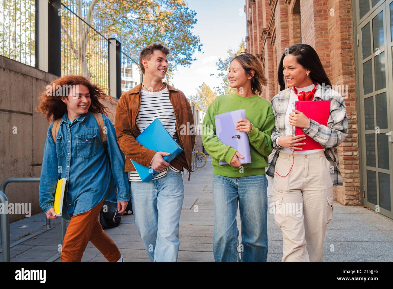 Students arriving to class hi-res stock photography and images - Alamy
