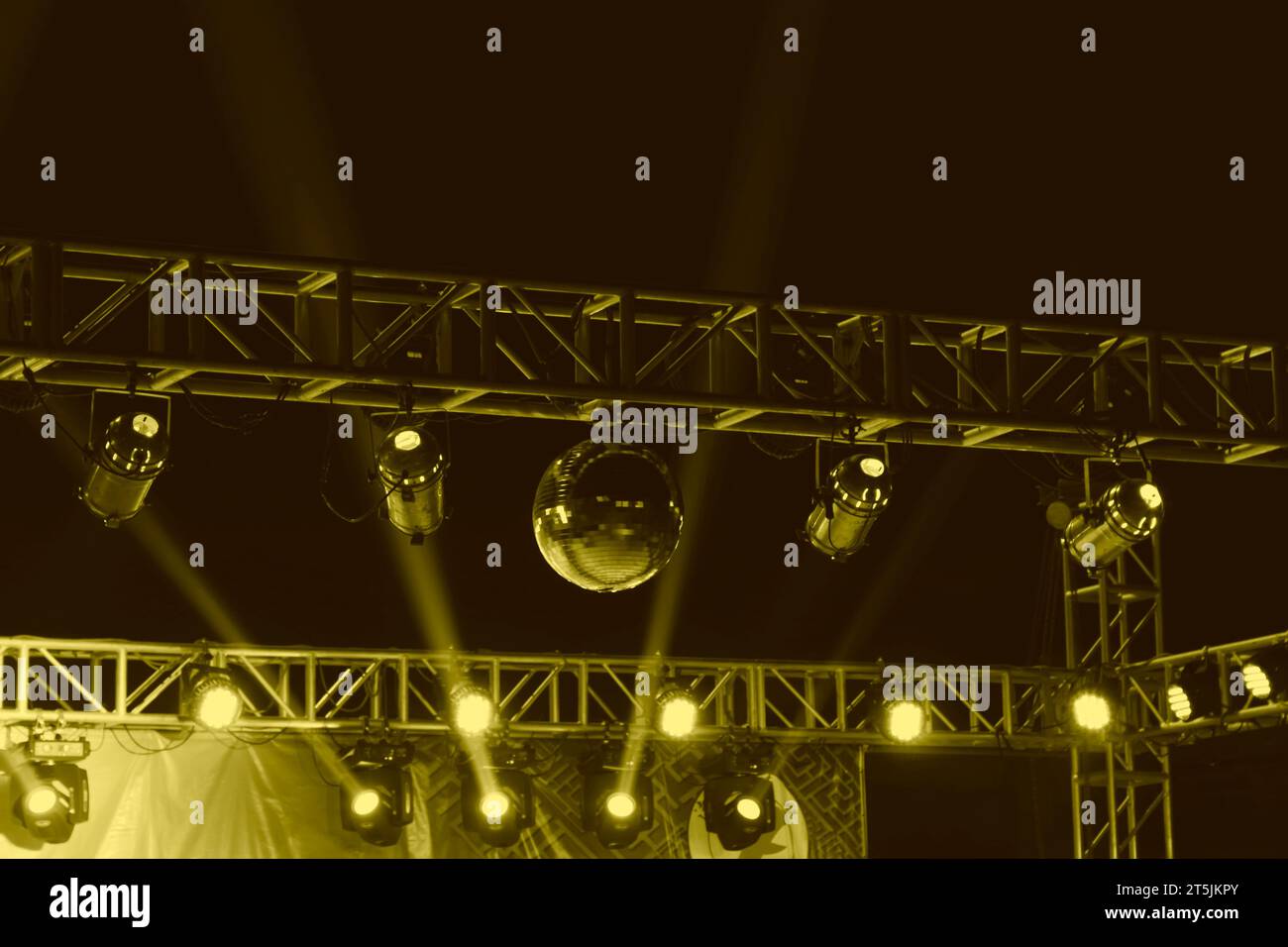 stage light on the metal frame in the dark Stock Photo - Alamy