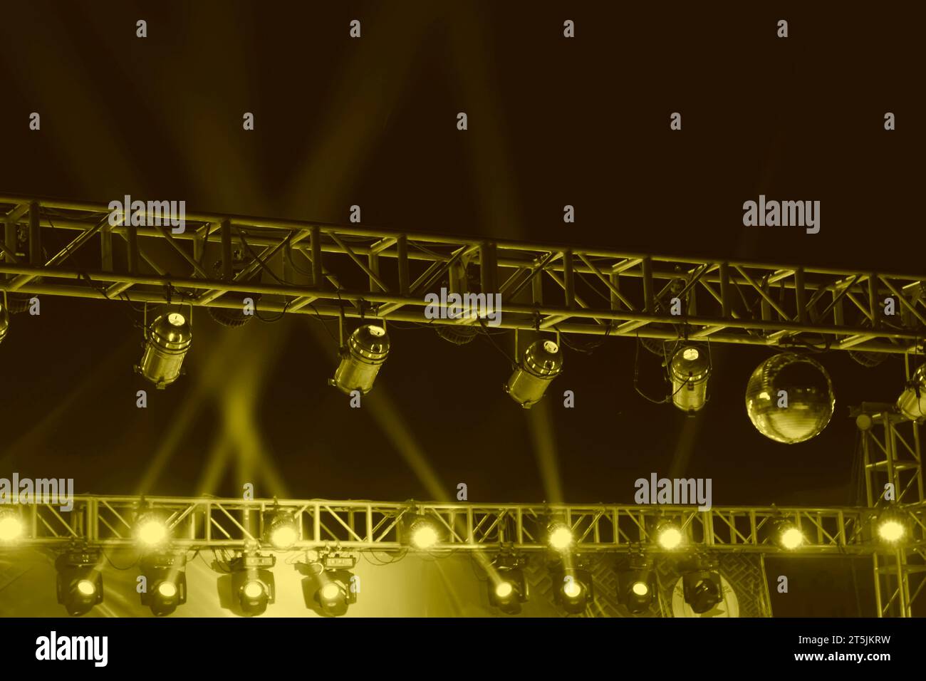 stage light on the metal frame in the dark Stock Photo - Alamy