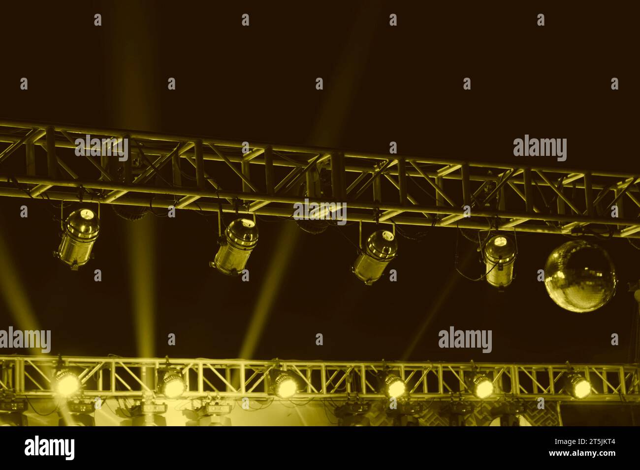 stage light on the metal frame in the dark Stock Photo - Alamy