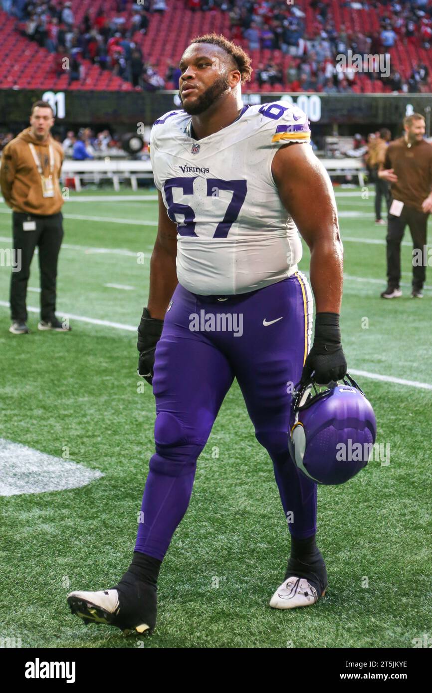 Atlanta, Georgia, USA. 5th Nov, 2023. Minnesota Vikings guard Ed Ingram ...