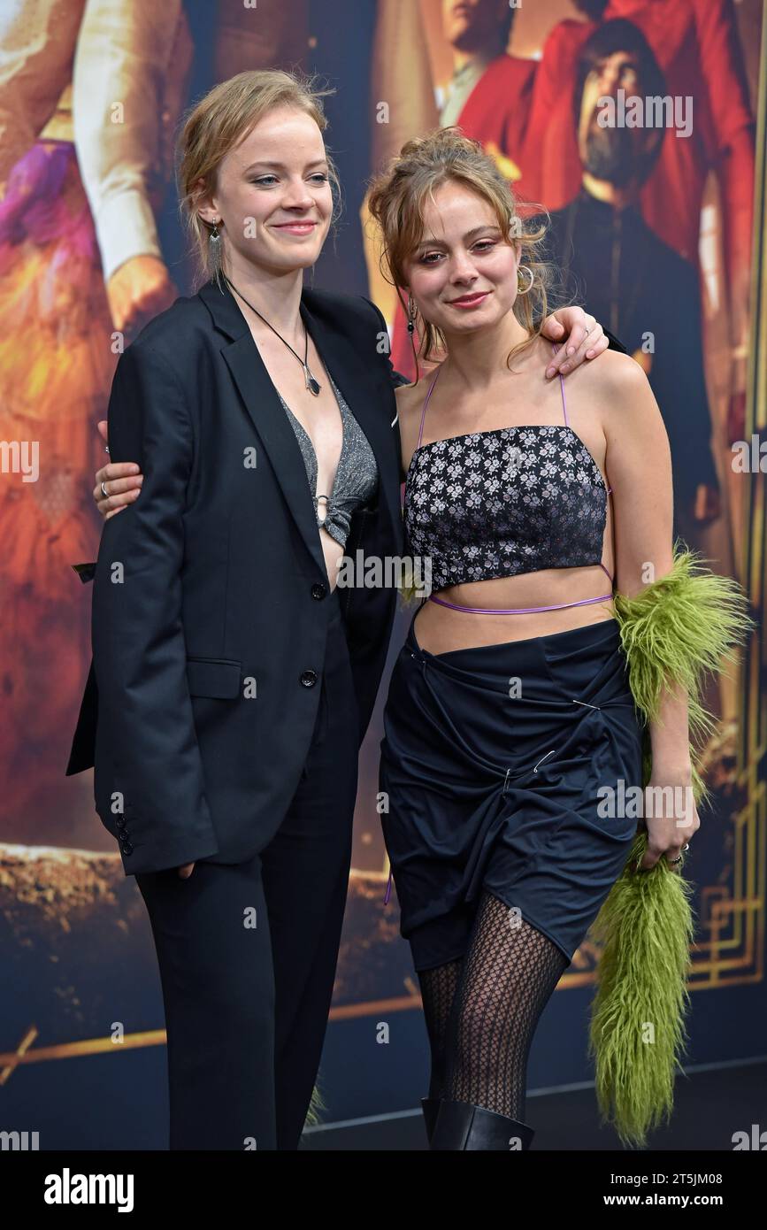 Luna Kuse, Athena Strates - Europapremiere von DIE TRIBUTE VON PANEM ...