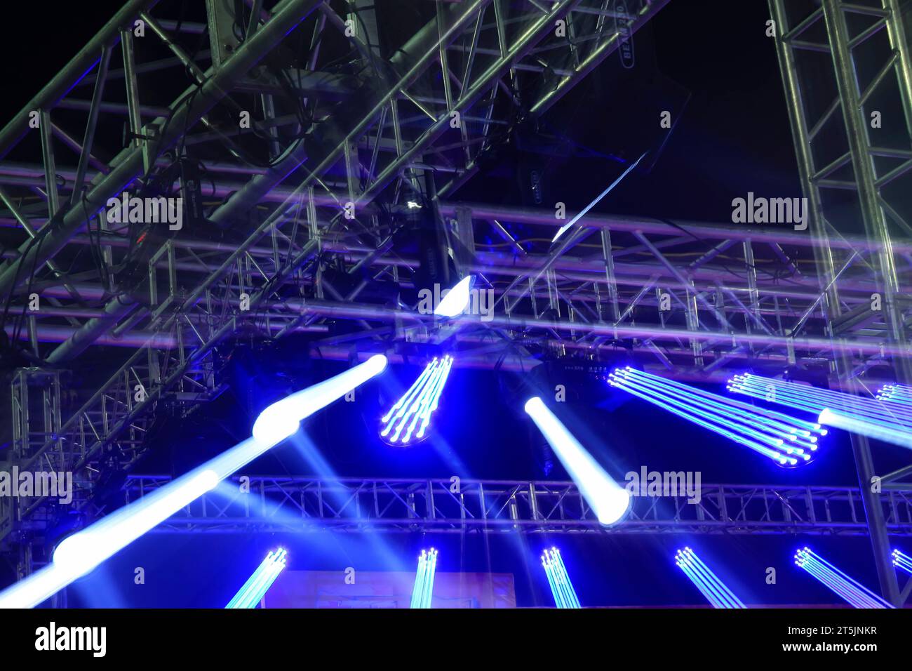 stage lighting effect in the dark Stock Photo - Alamy
