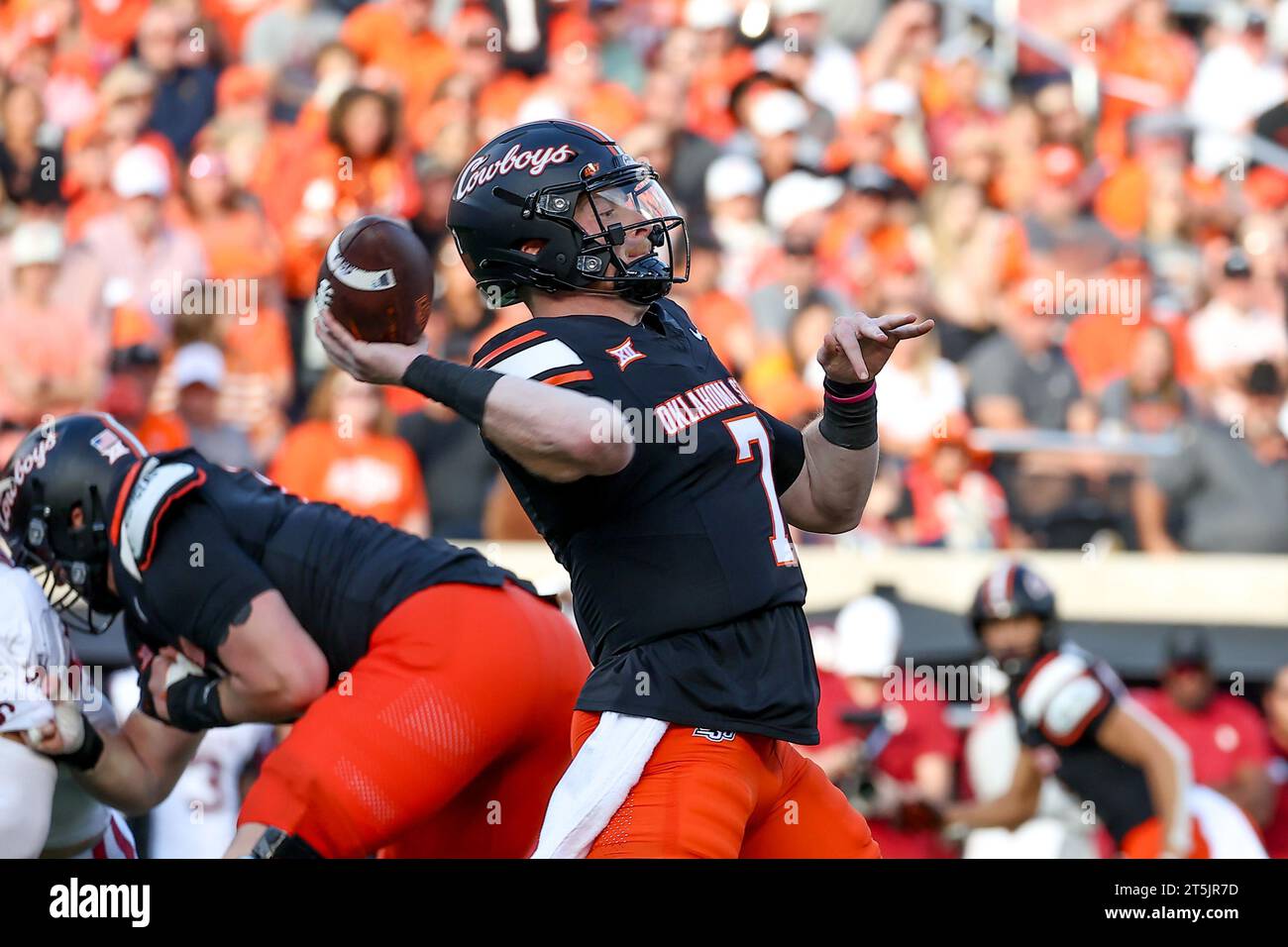 Stillwater, OK, USA. 04th Nov, 2023. Oklahoma State Cowboys quarterback ...