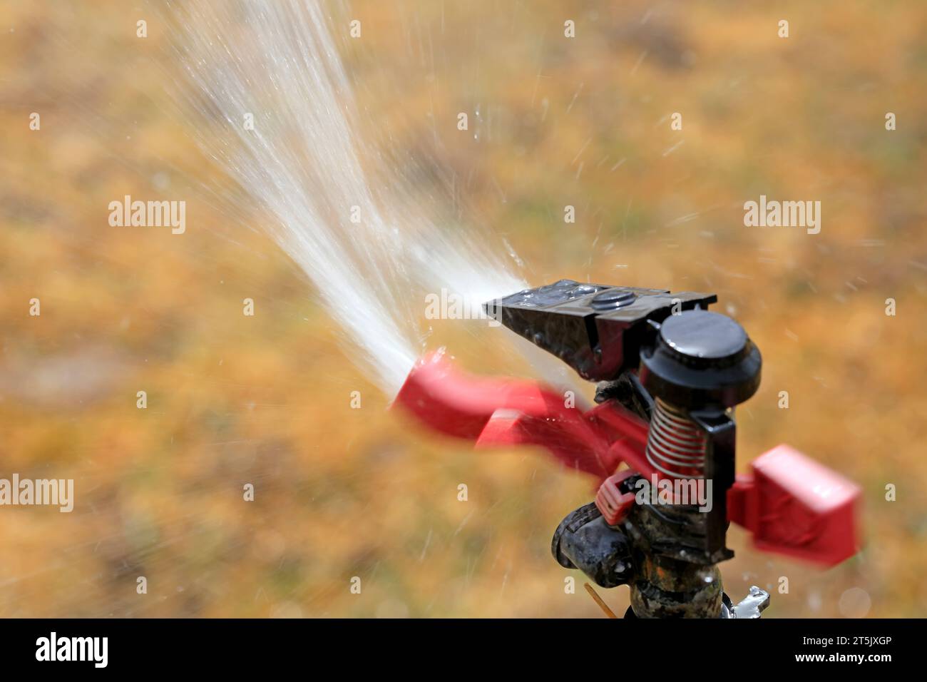 Farms sprinklers hi-res stock photography and images - Alamy
