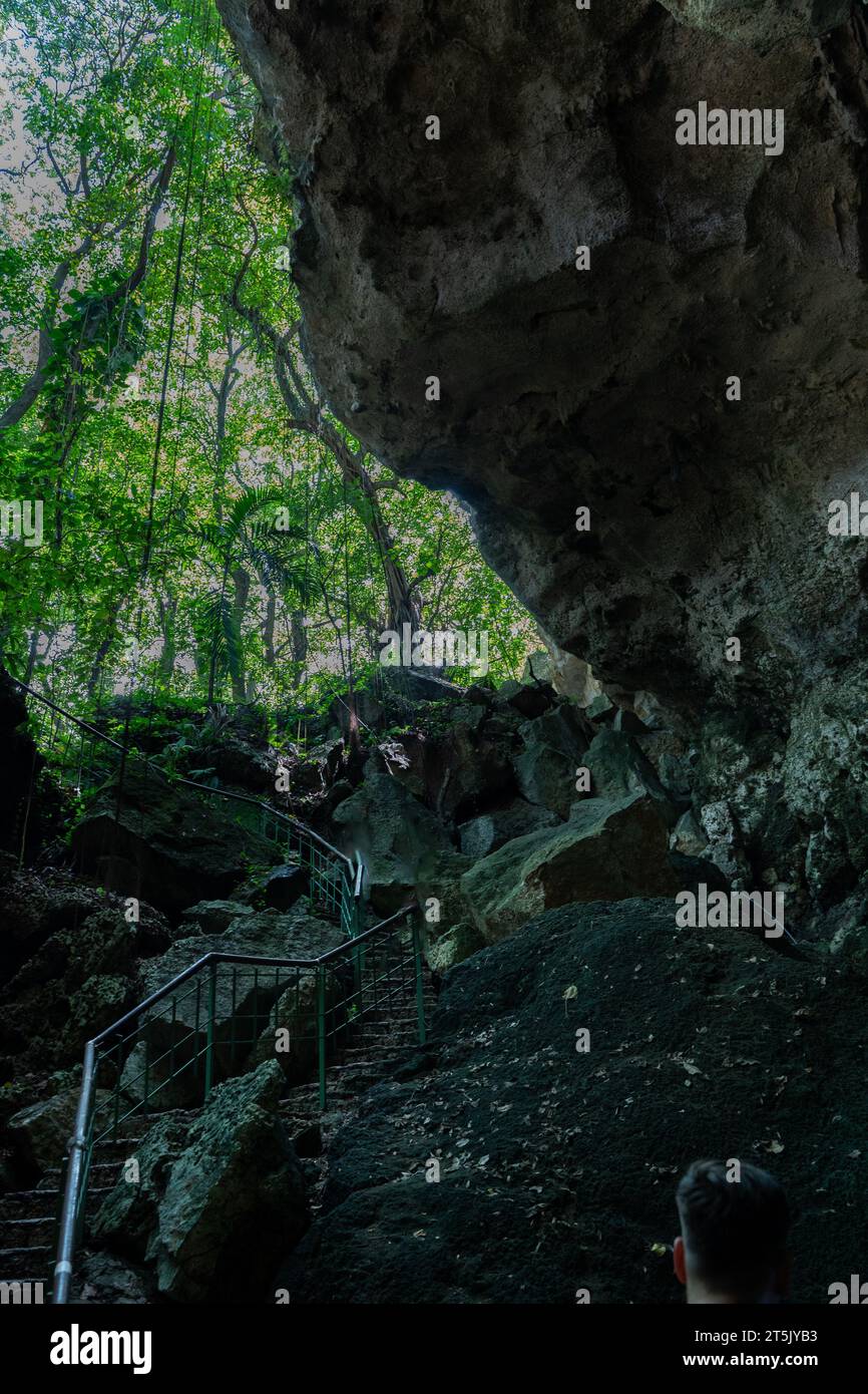 Beautiful view of the The 3 Eyes National Park in Santo Domingo ...
