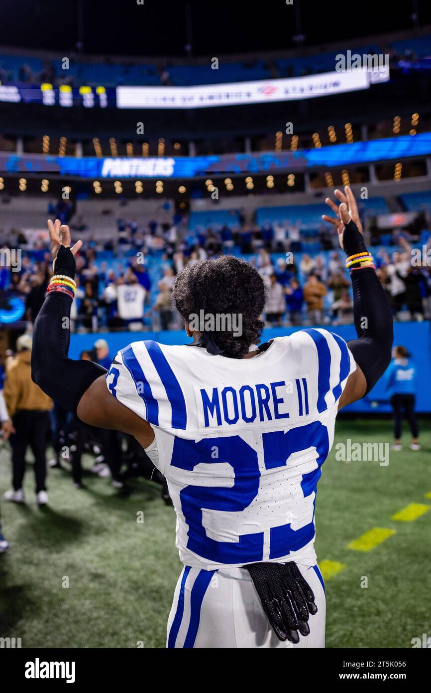 Charlotte, NC, USA. 5th Nov, 2023. Indianapolis Colts cornerback Kenny ...