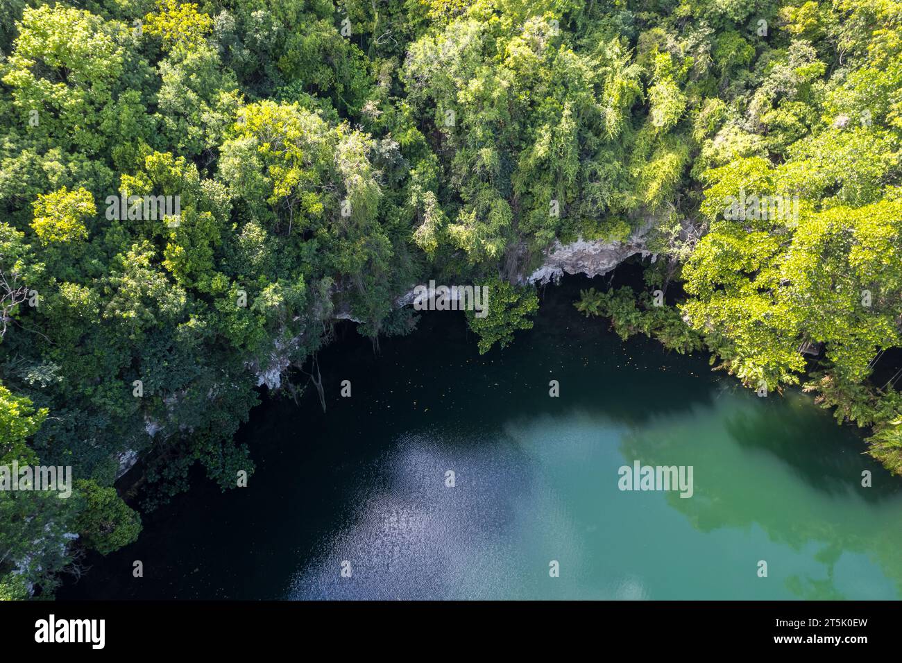 Beautiful view of the The 3 Eyes National Park in Santo Domingo ...