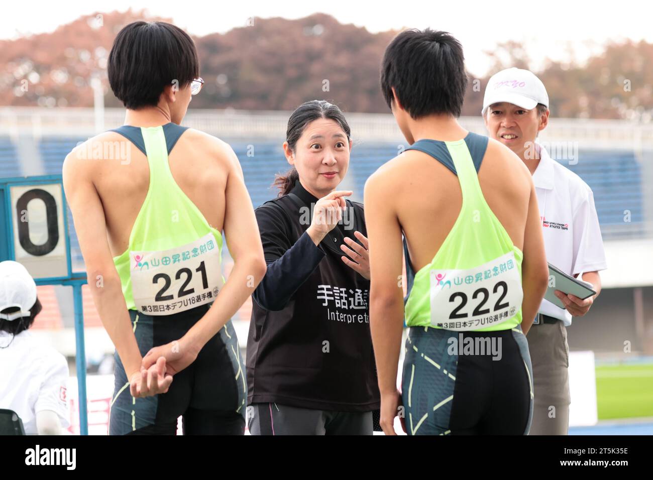 Tokyo, Japan. 5th Nov, 2023. Sign Language Interpreter Athletics : The ...
