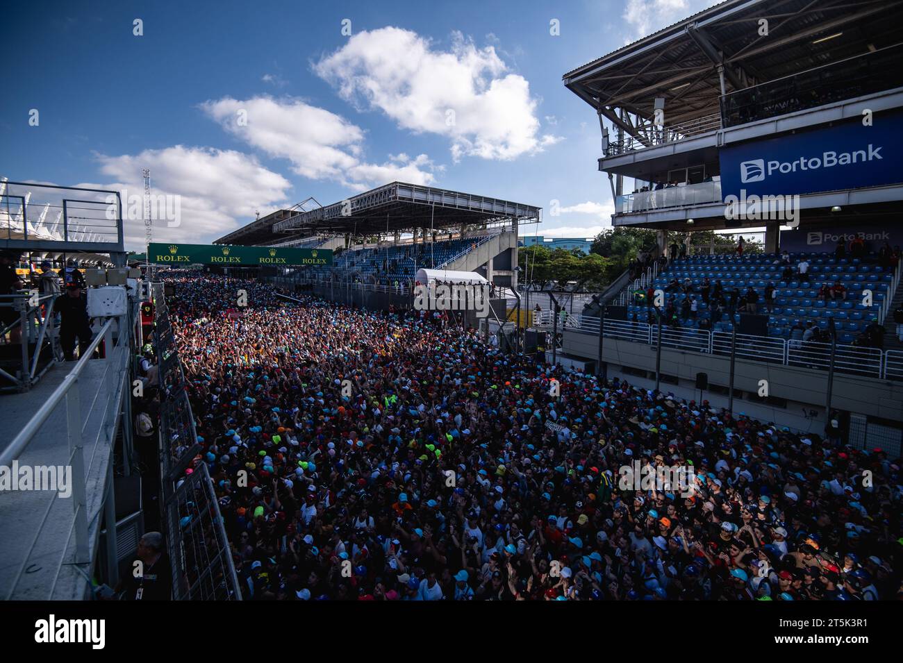 SAO PAULO, Brazil. 5th Nov, 2023. FANS celebrate after the race on the ...