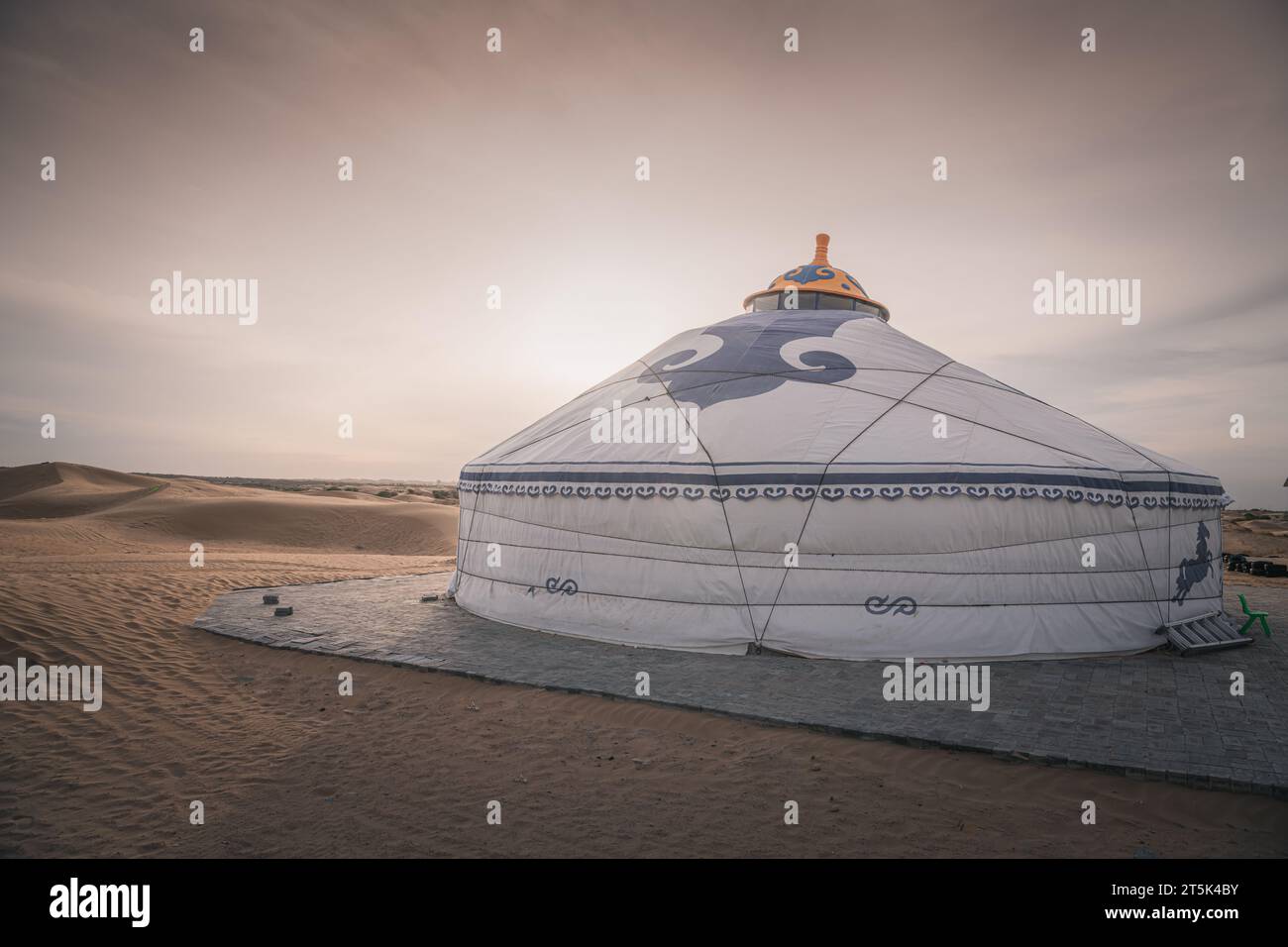 Mongolian Yurt in the Gobi Desert, Baotou, Inner Mongolia. Sunset sky ...
