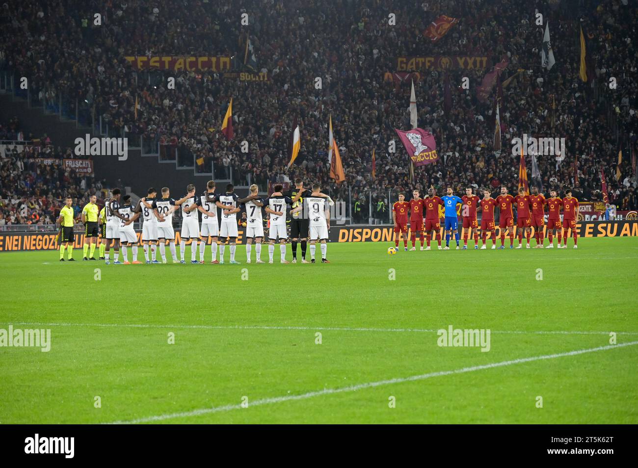the starting line up of UC Lecce and the starting line up of AS Roma ...