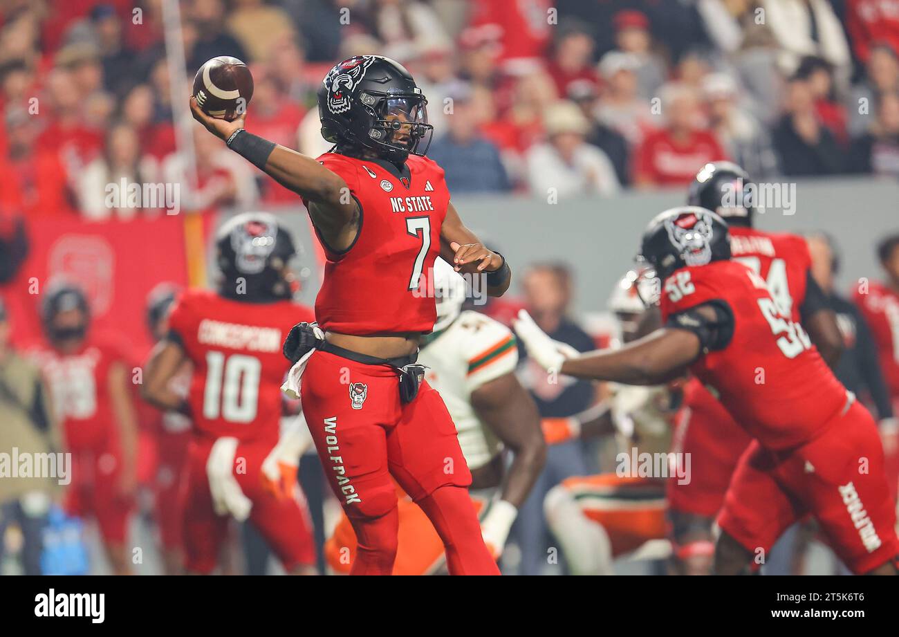 November 4, 2023: NC State sophomore MJ Morris (7) passes the ball ...