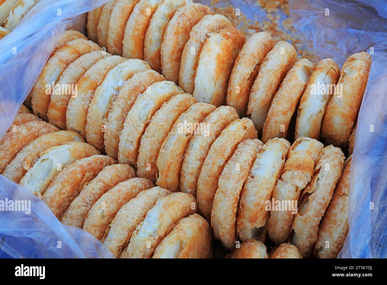 Chinese pastry traditional bread hi-res stock photography and images ...