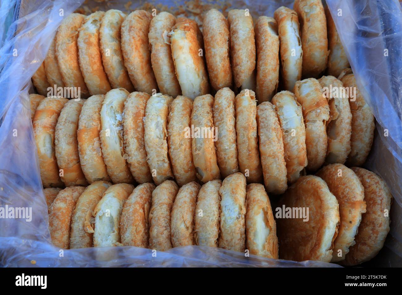 Chinese pastry traditional bread hi-res stock photography and images ...