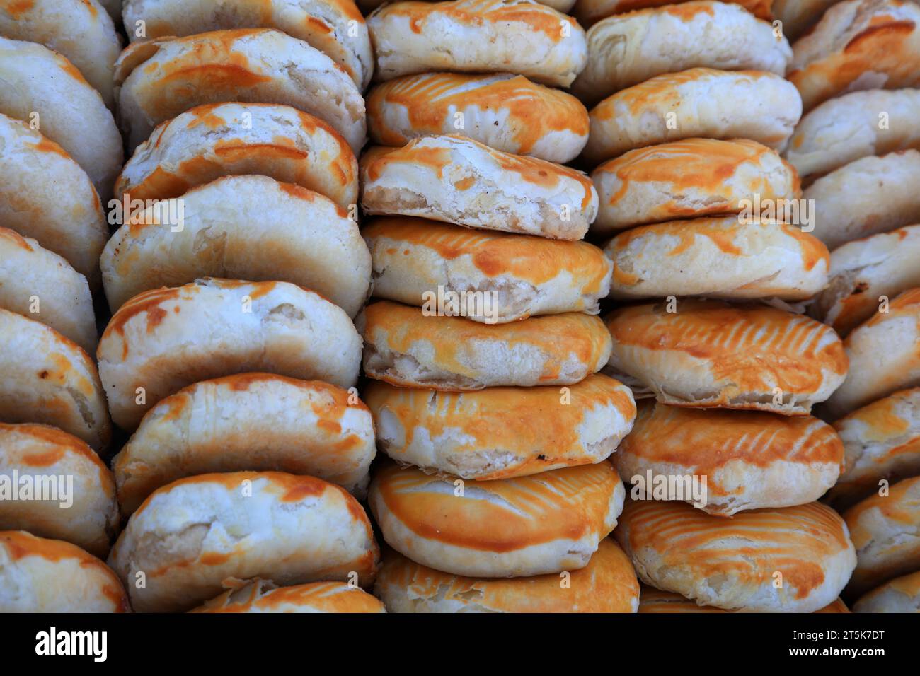 Chinese pastry traditional bread hi-res stock photography and images ...