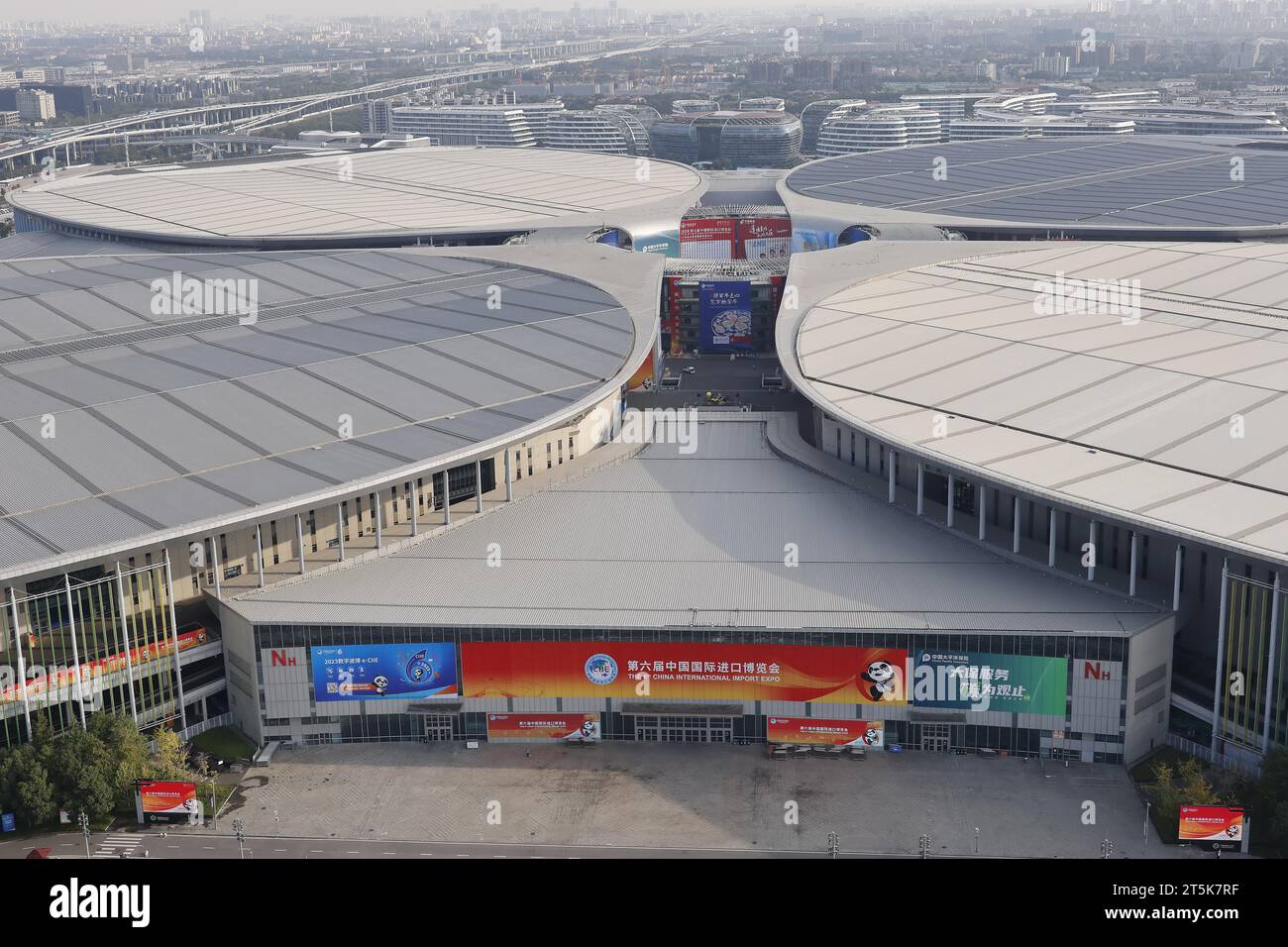 **CHINESE MAINLAND, HONG KONG, MACAU AND TAIWAN OUT** Aerial photo ...