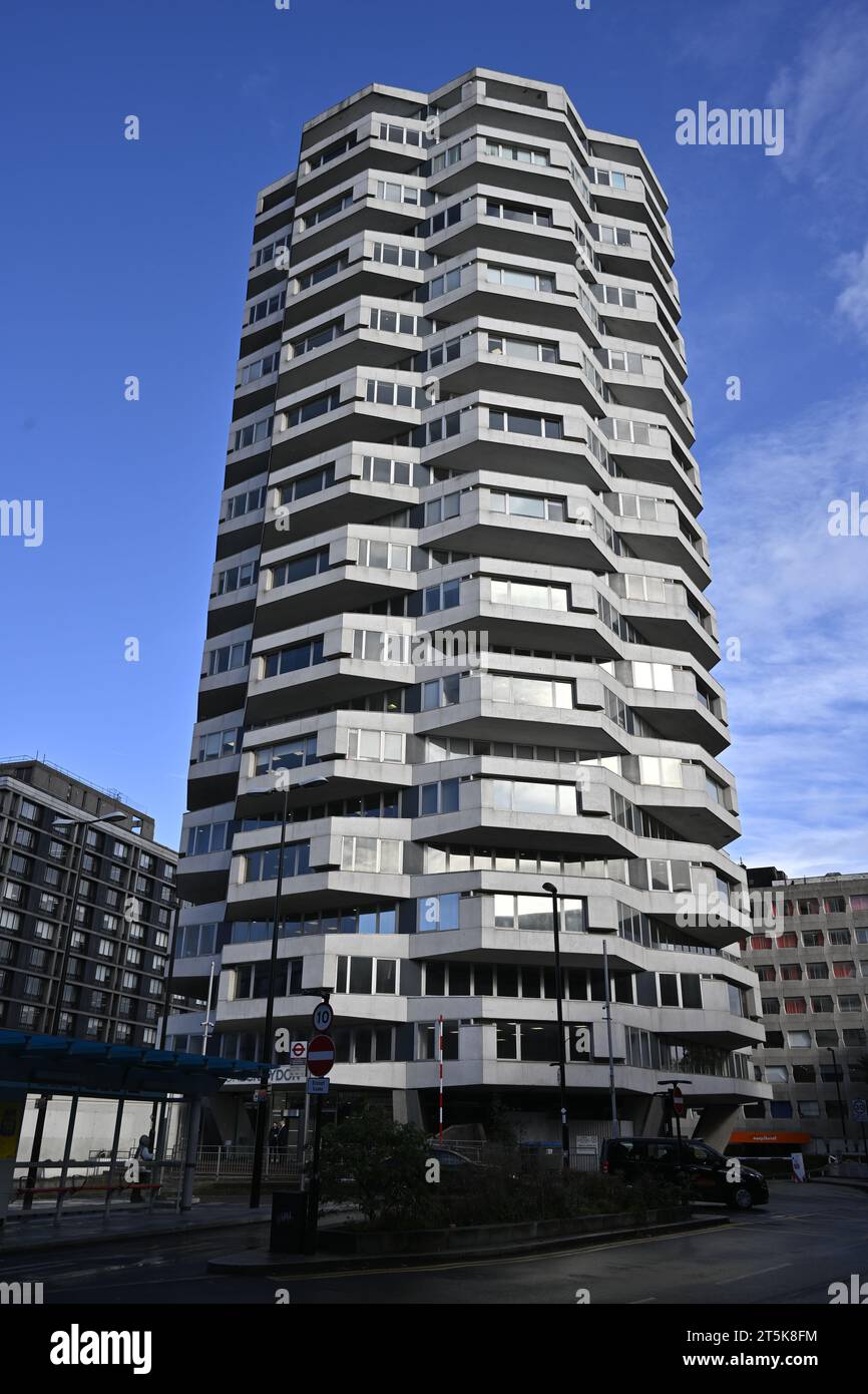 Croydon skyscraper hi-res stock photography and images - Alamy