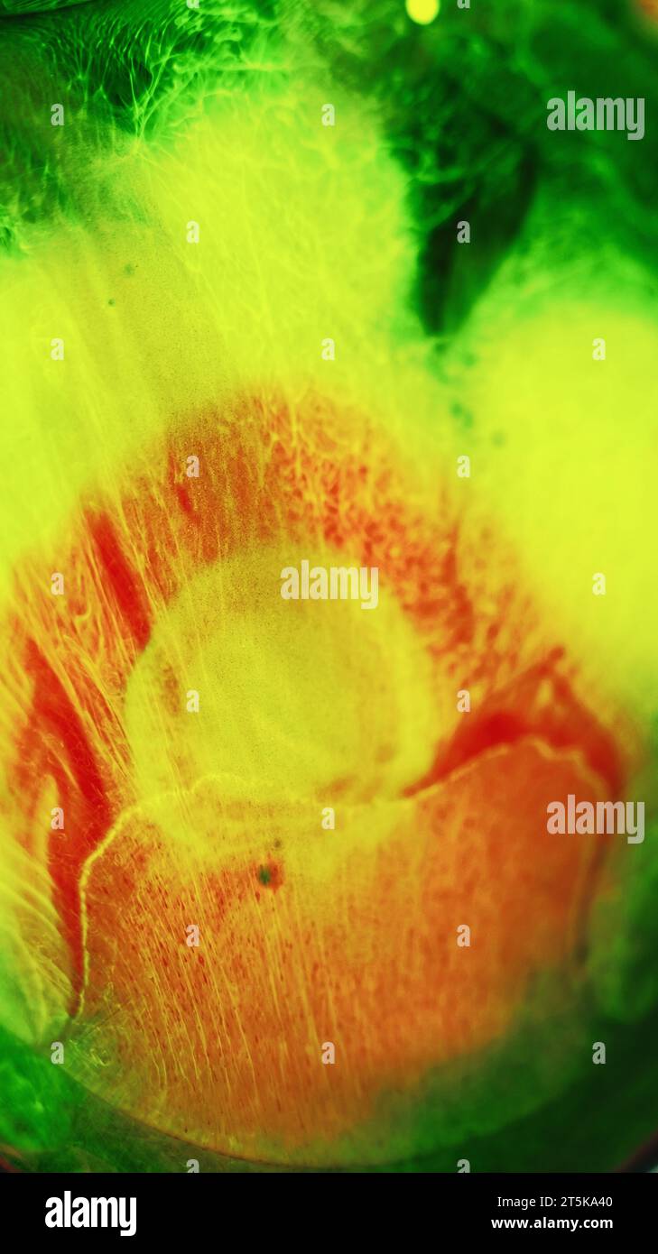 Red paint splash in slow hi-res stock photography and images - Alamy