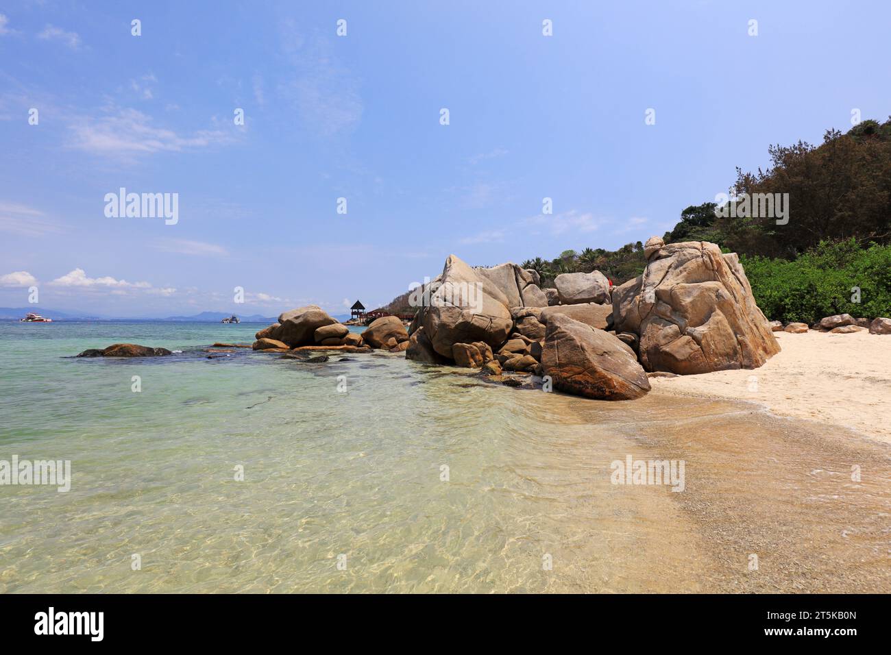 Natural Beach Scenery of Wuzhizhou Island, Sanya City, Hainan Province ...