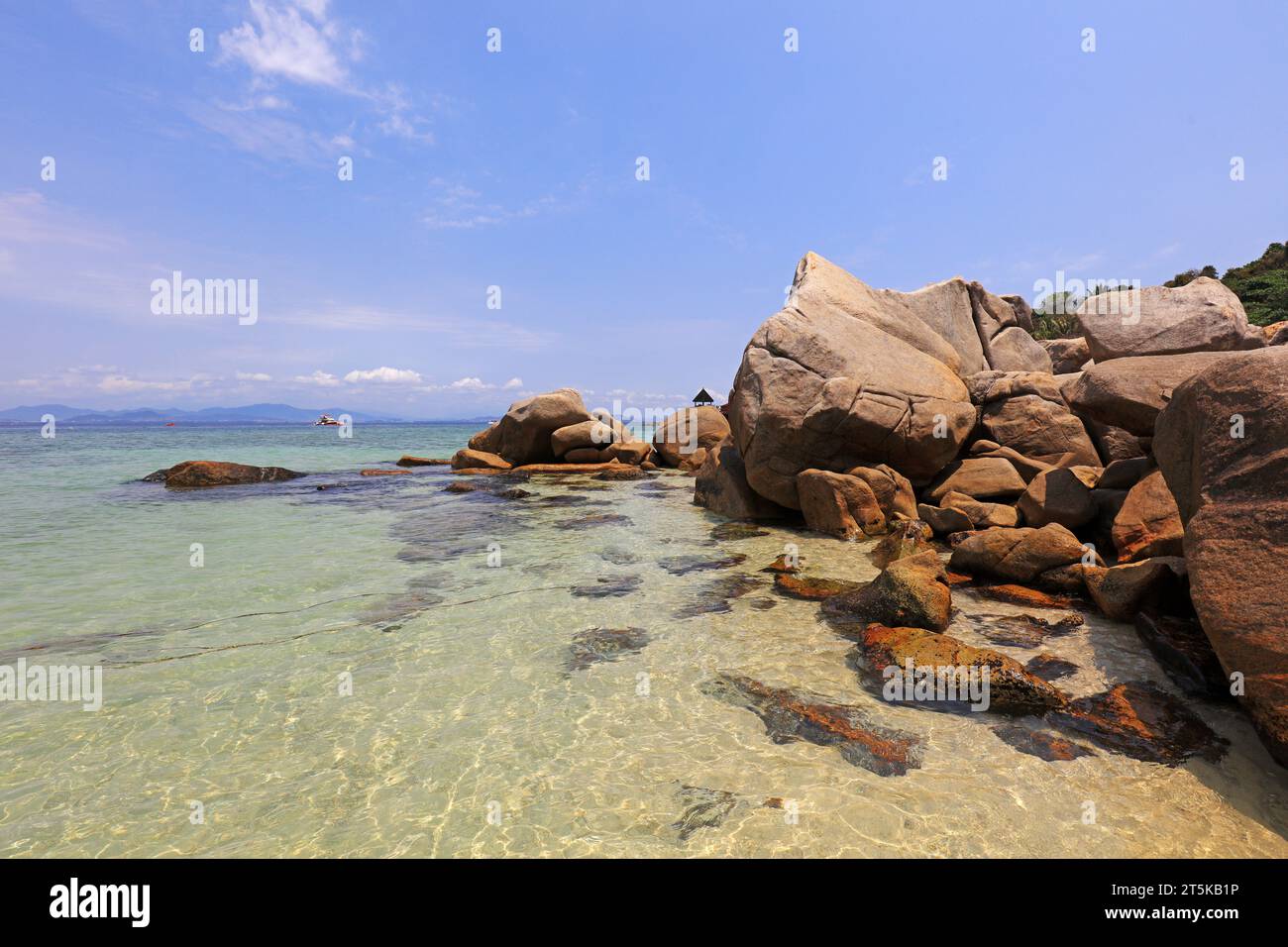 Natural Beach Scenery of Wuzhizhou Island, Sanya City, Hainan Province ...