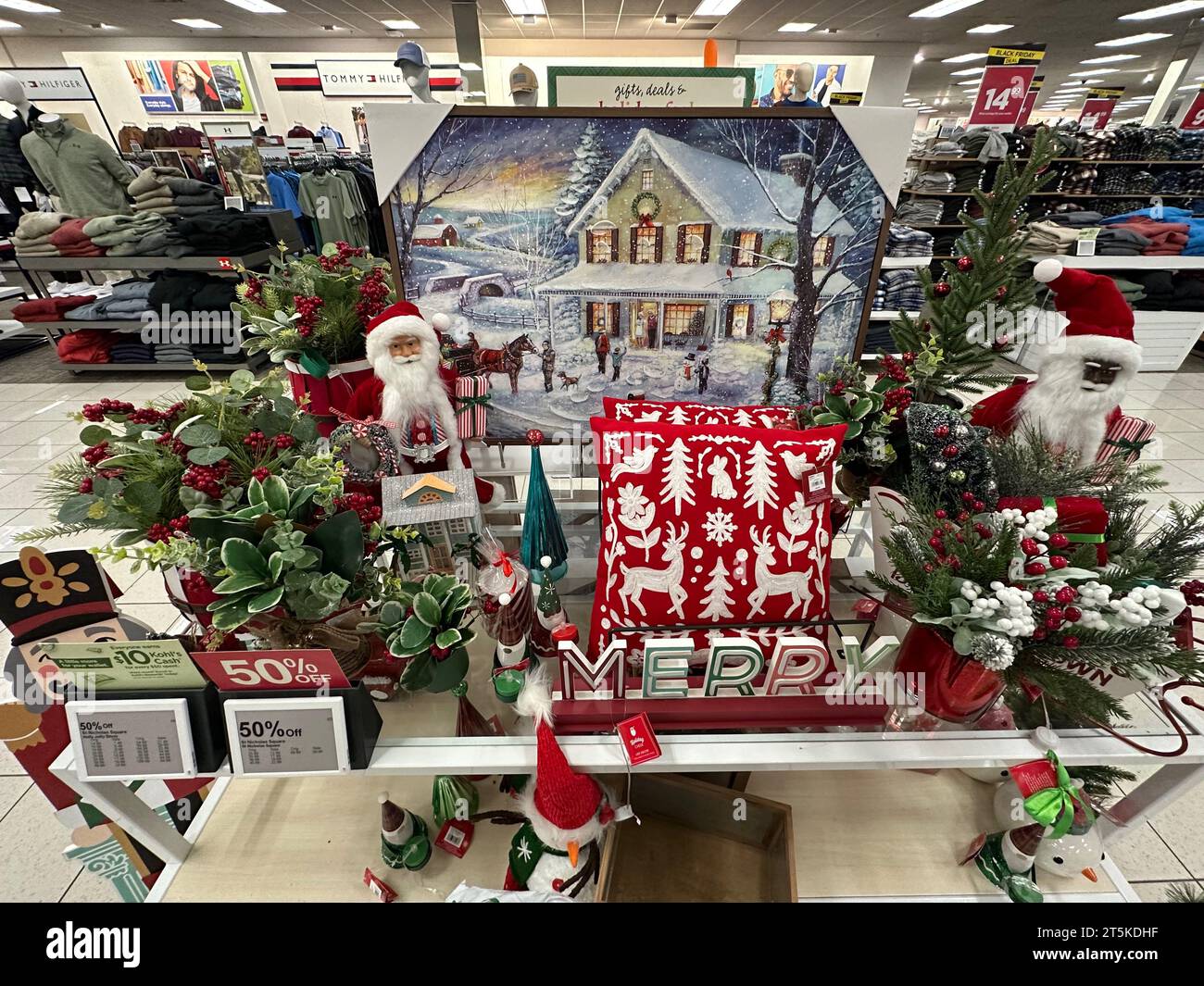 Kohl s department hi-res stock photography and images - Alamy