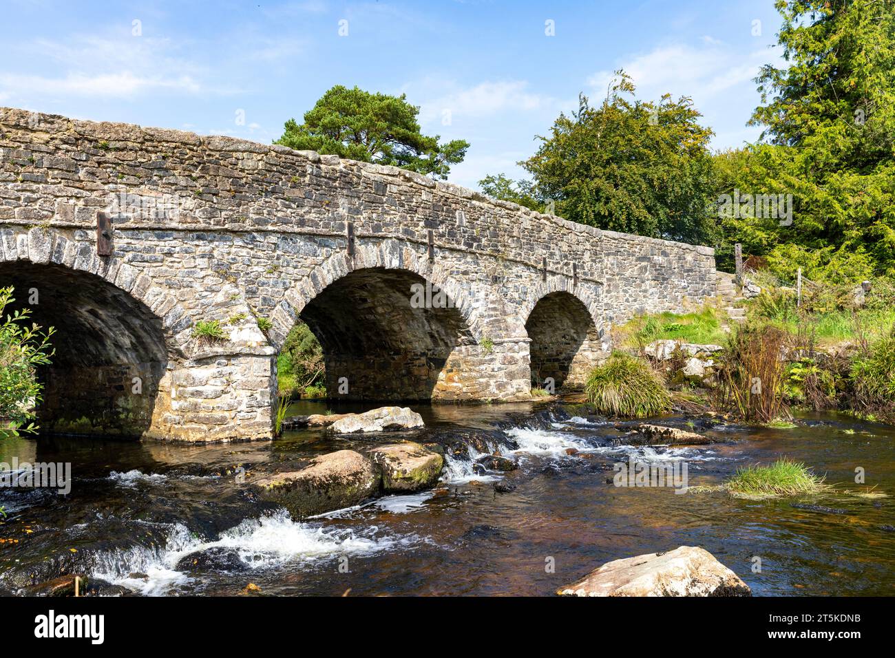 Postbridge Dartmoor national park, road bridge over the east dart river ...