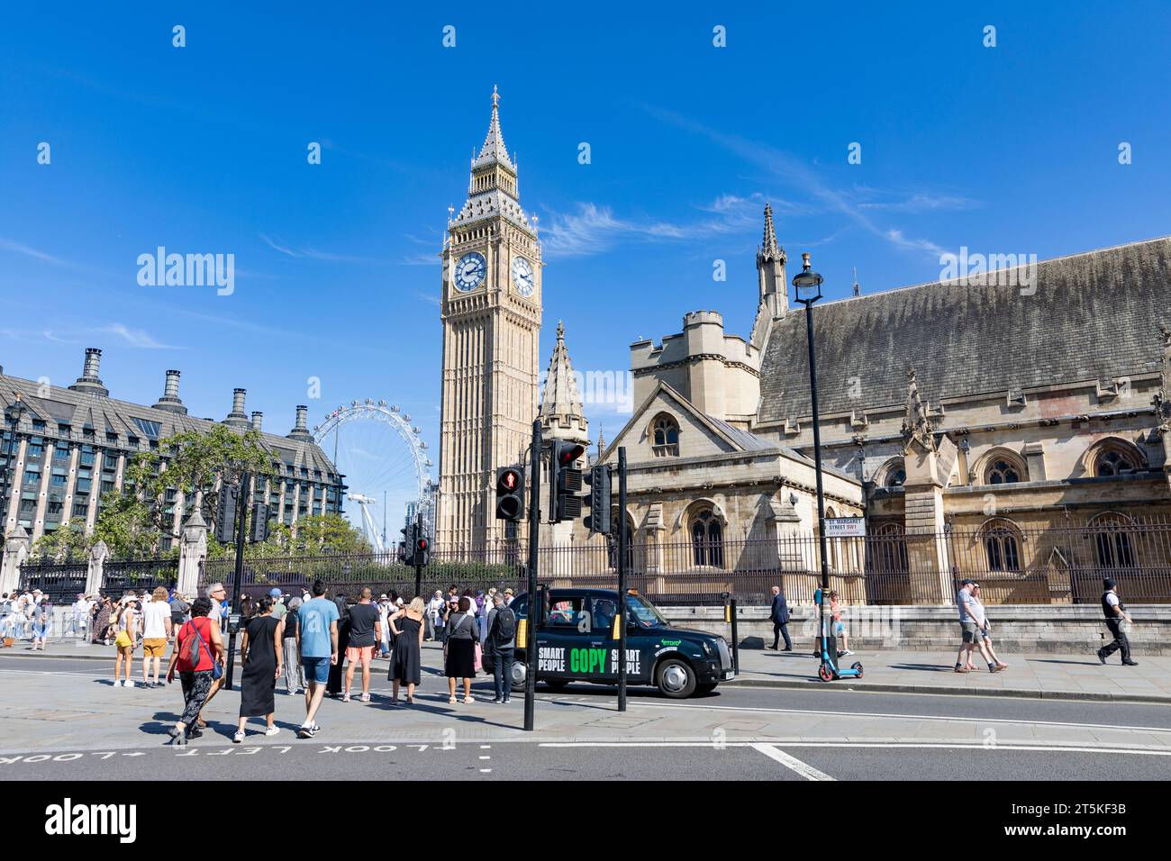 London Houses of Parliament, Big Ben, London eye and black taxi cab ...