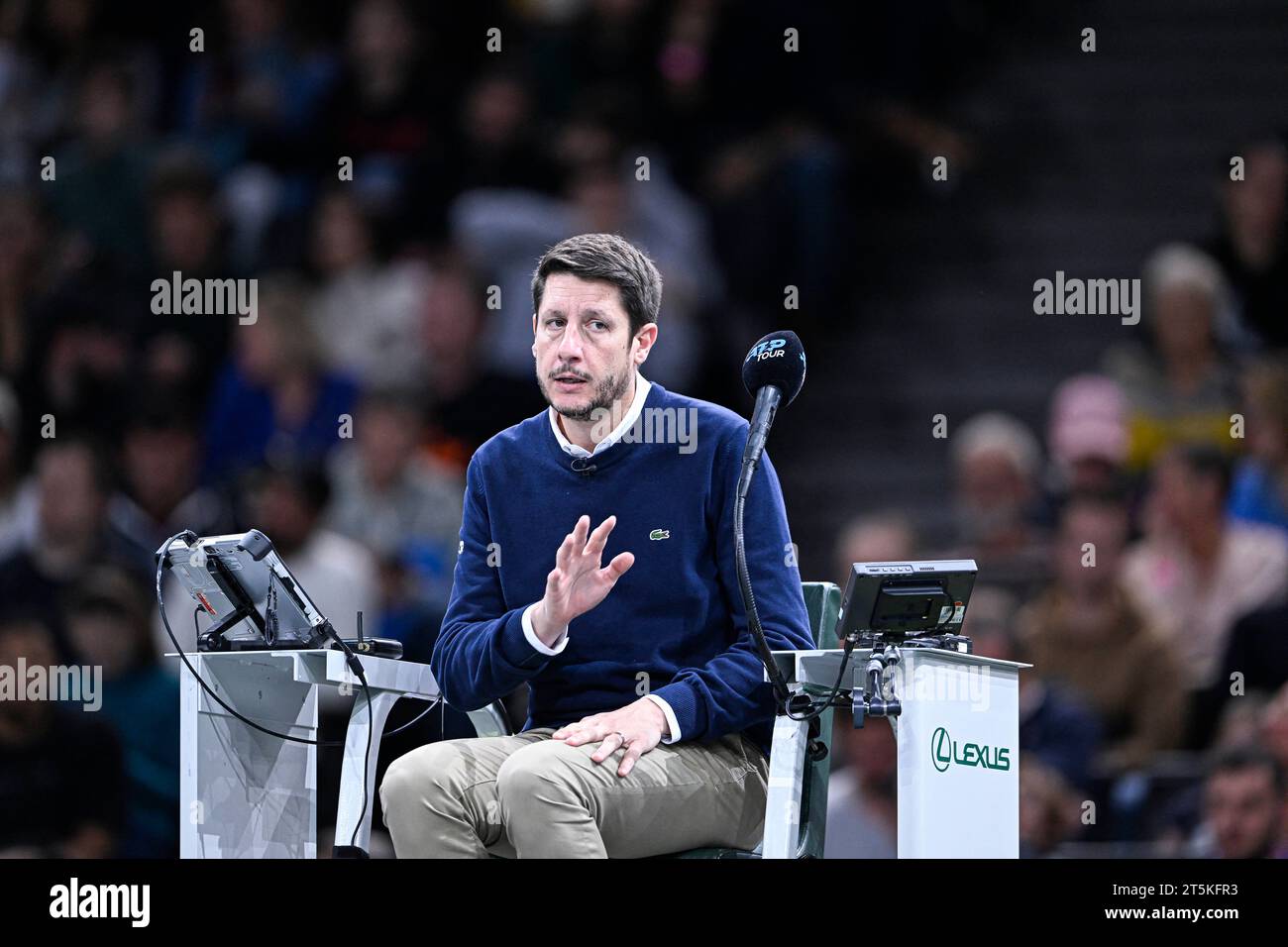 Paris, France. 05th Nov, 2023. French referee chair umpire Renaud ...