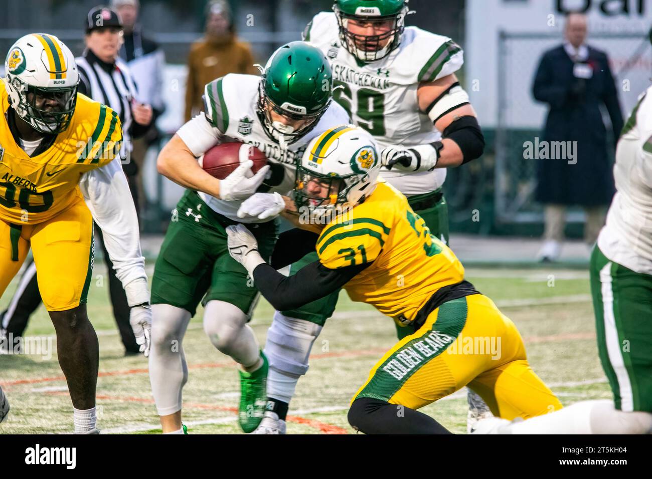 Hit roland hi-res stock photography and images - Alamy