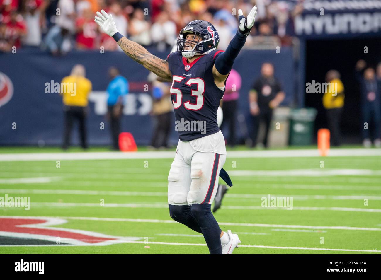 Houston, TX, USA. 5th Nov, 2023. Houston Texans linebacker Blake ...