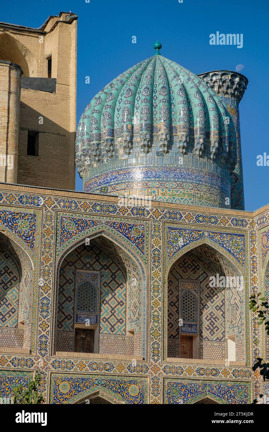 Samarkand, Uzbekistan - November 2, 2023: The Sherdor Madrasah in the ...
