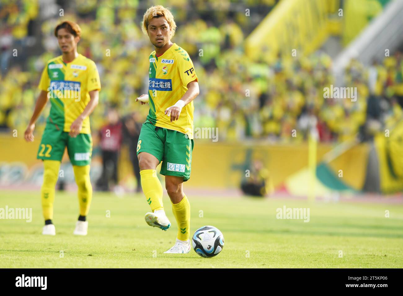 Shoda Shoyu Stadium Gunma, Gunma, Japan. 5th Nov, 2023. Issei Takahashi ...
