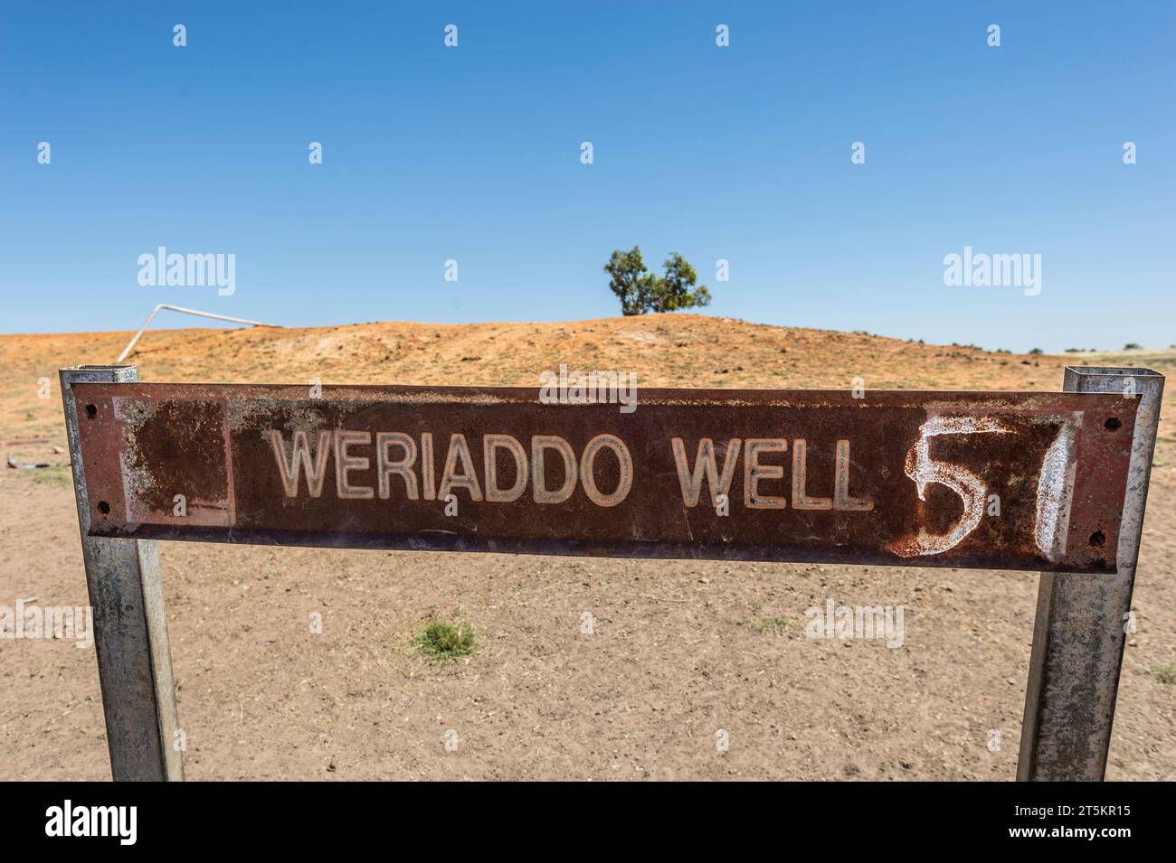Sign for Historic Well 51 on the Canning Stock Route, Western Australia ...