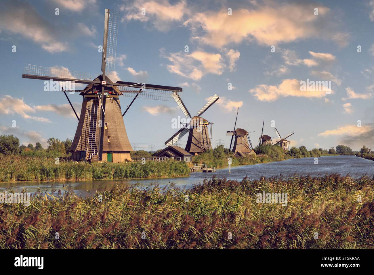 Authentic windmills hi-res stock photography and images - Alamy