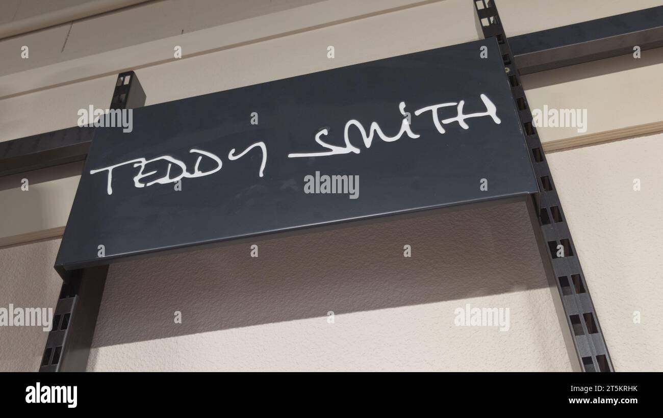 Bordeaux , France - 11 04 2023 : Teddy Smith logo sign French brand ...