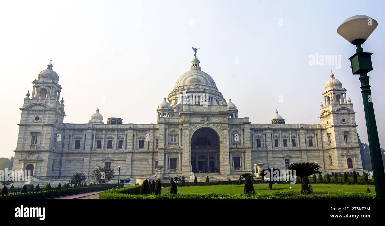 Victoria Memorial, Kolkata is the largest monument to a monarch ...